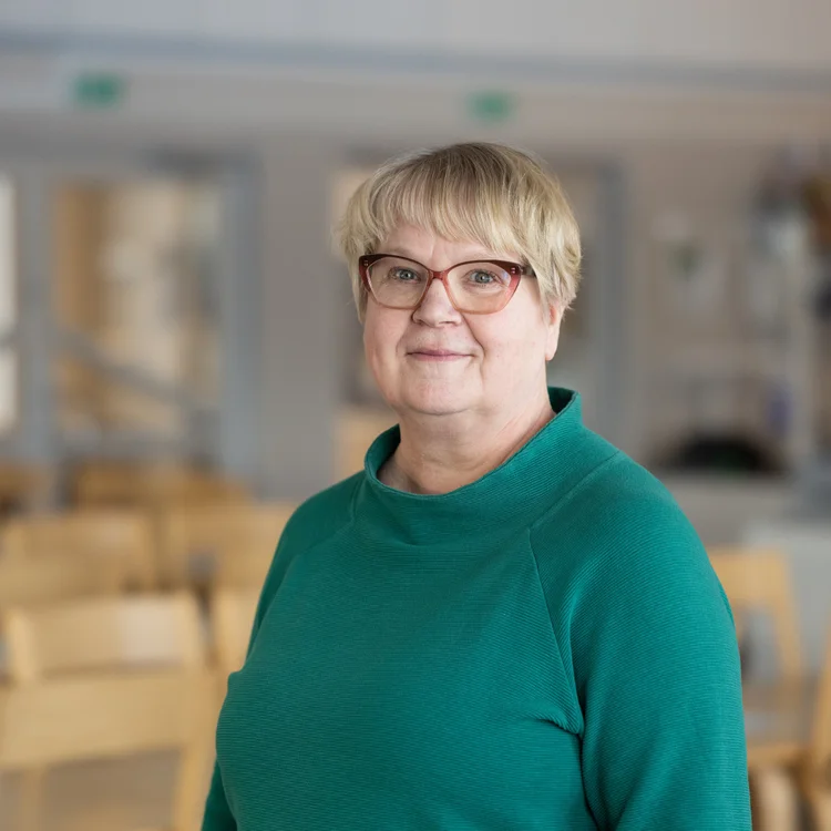 YHTEYSTIEDOT — IK-opisto