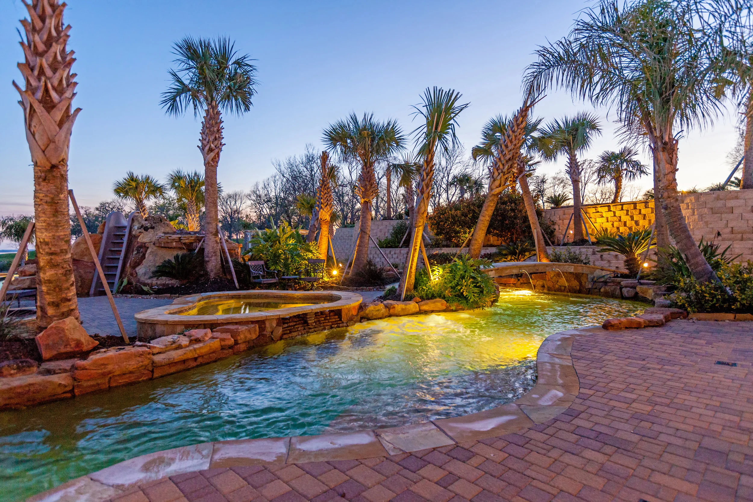 Backyard Amenities | Houston Pool Builder - In Ground, Custom Pool Designs