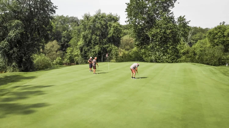 Golf | 18 hole Golf Course, Leagues, Driving Range