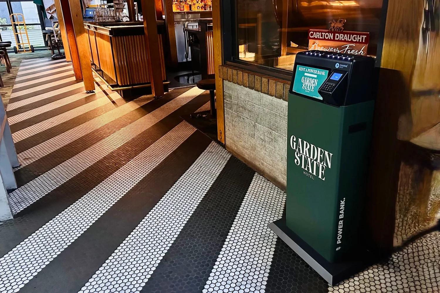 Phone Charging Stations Australia | Chargespot