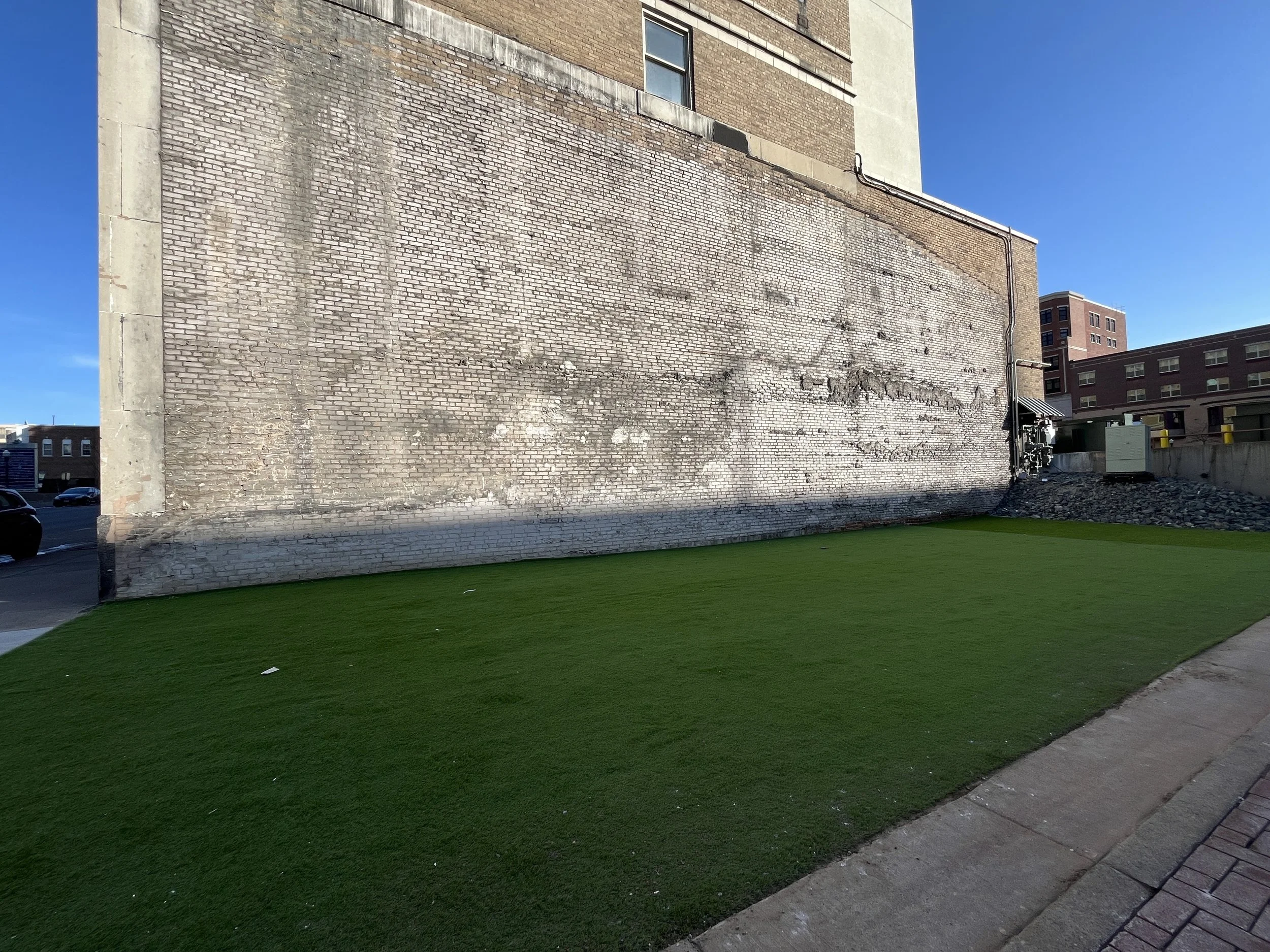 The Landmark Mural Site images — Center for the Visual Arts