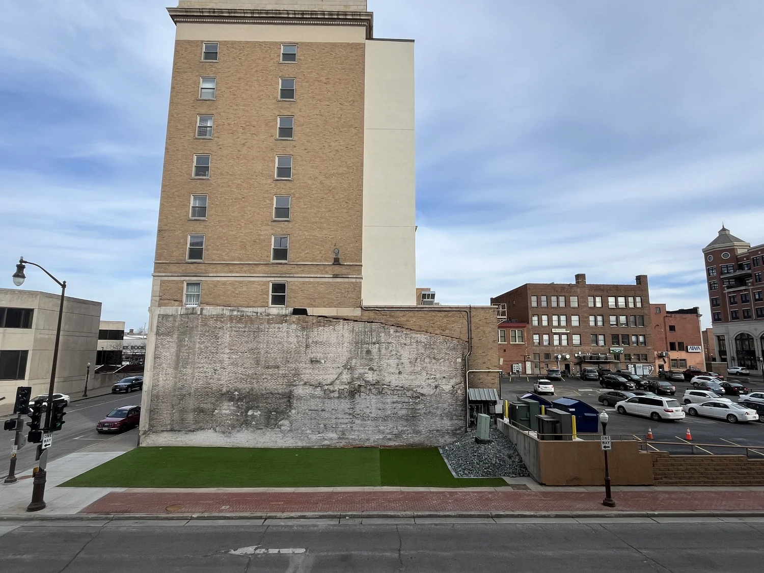 The Landmark Mural Site images — Center for the Visual Arts