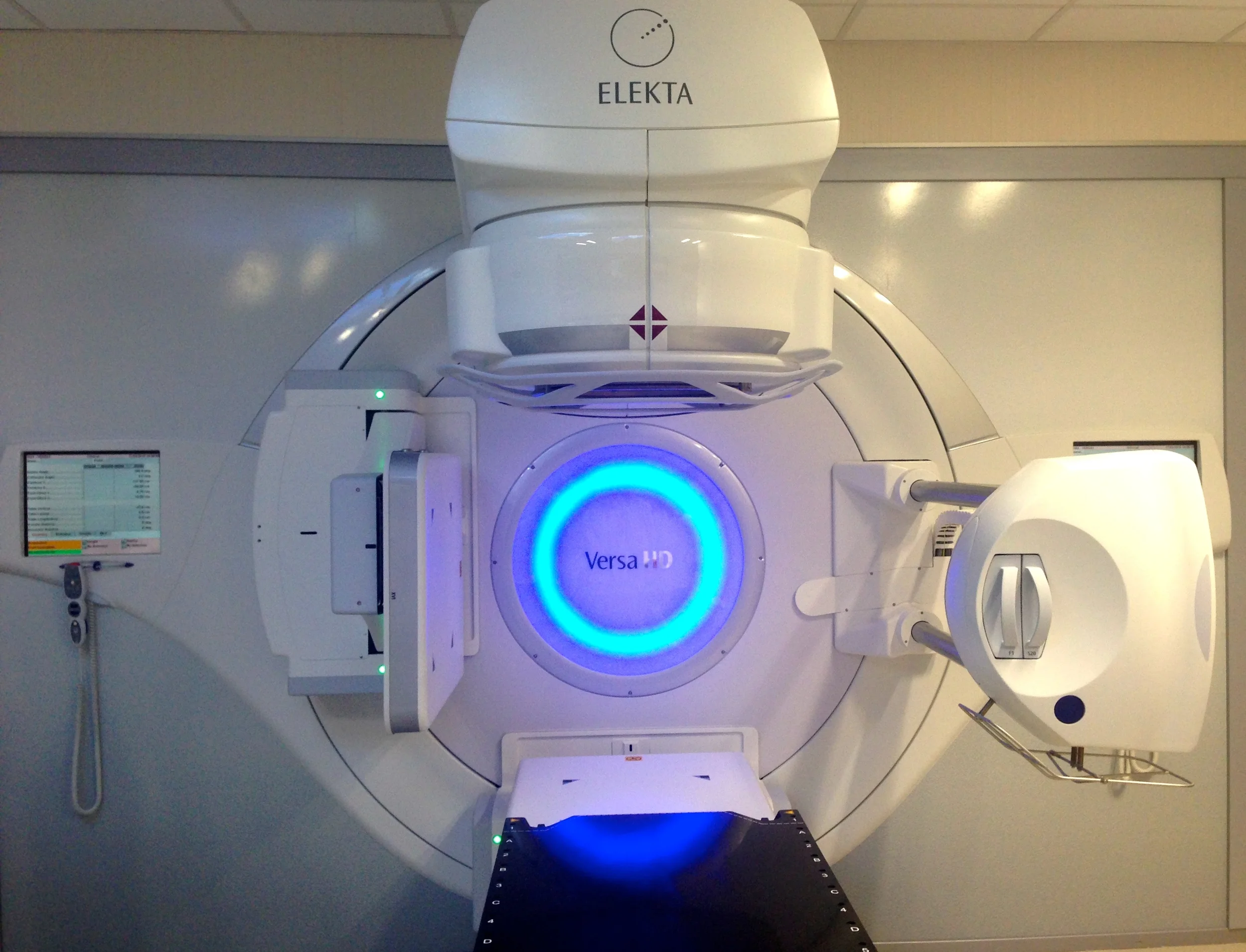 Equipamiento — Radioterapia HM