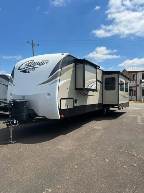 TRAVEL TRAILERS — Summit RV