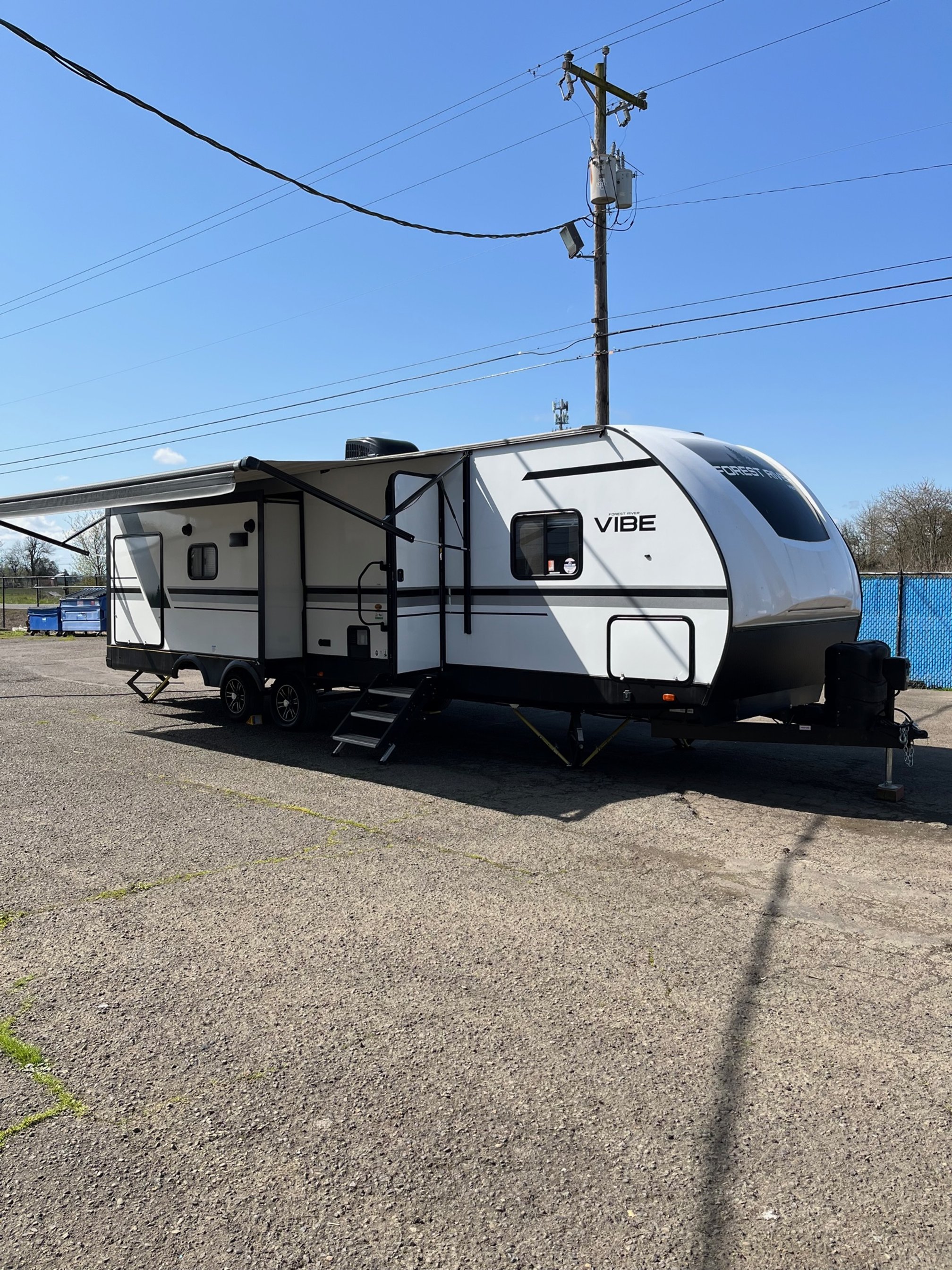 TRAVEL TRAILERS — Summit RV