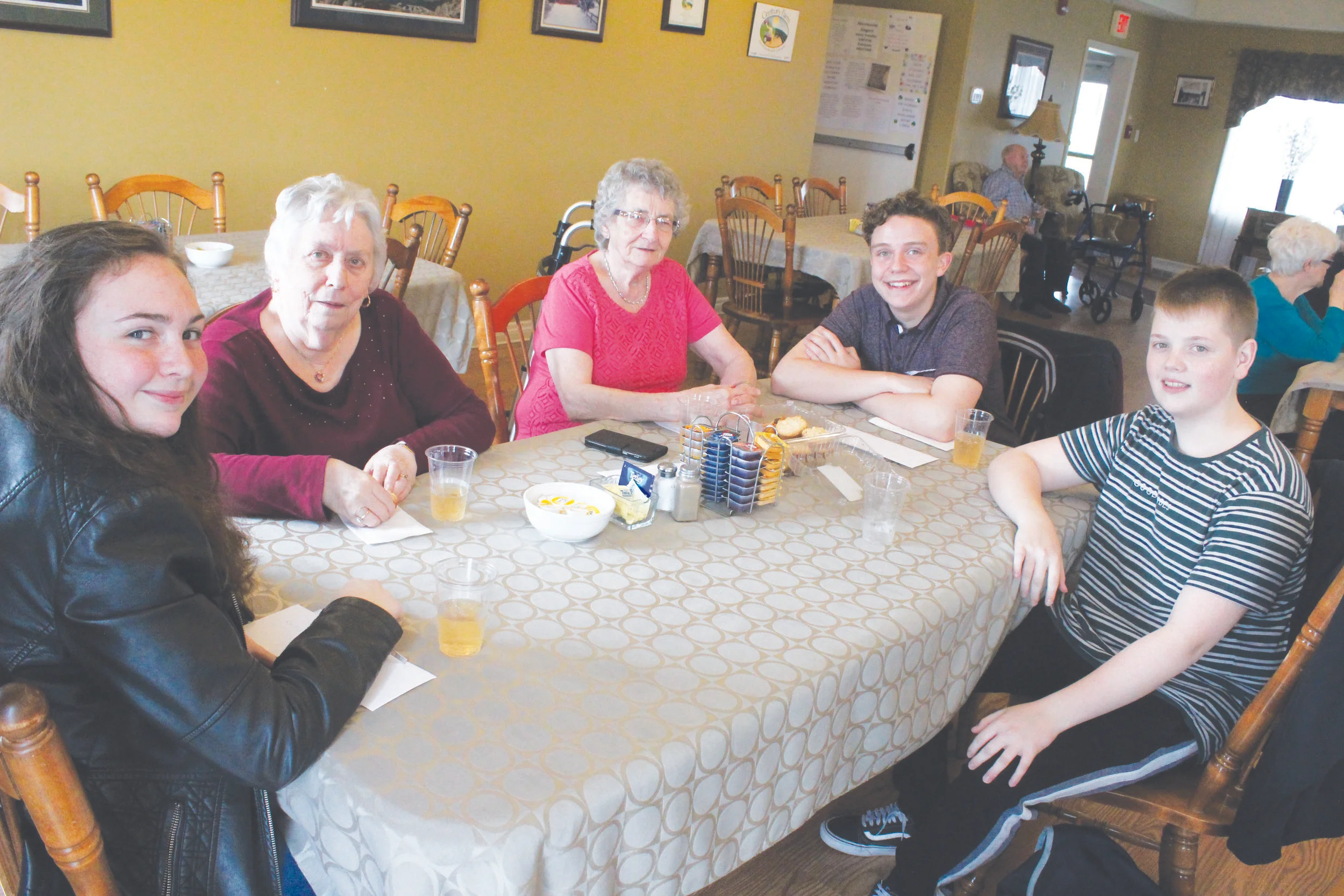 Face-to-face – The Shoreline News