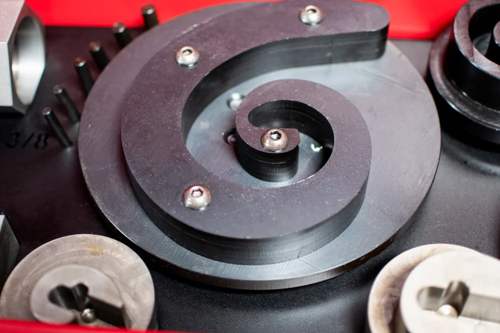 Twist Round Bar Bender Machine