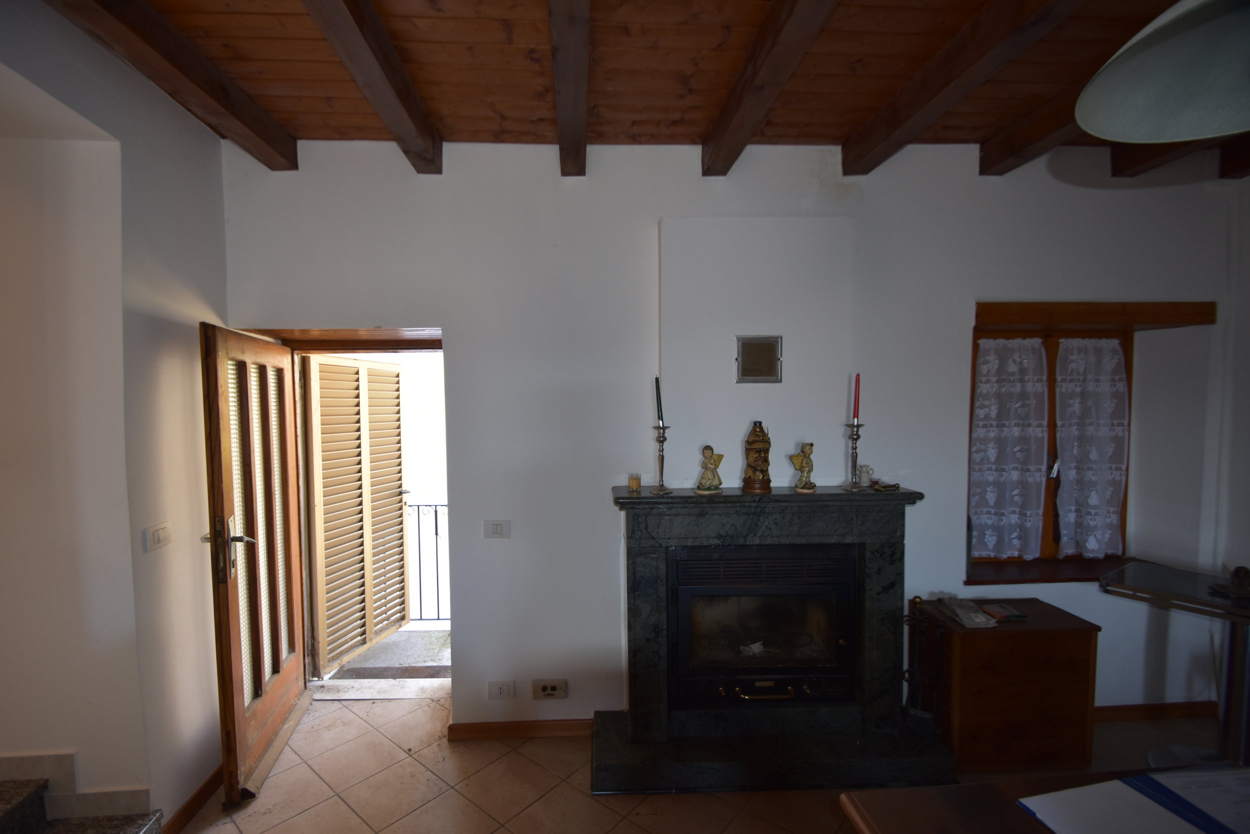 C033 - CASA A TRAREGO (VB) LAGO MAGGIORE — CATTANEO srls