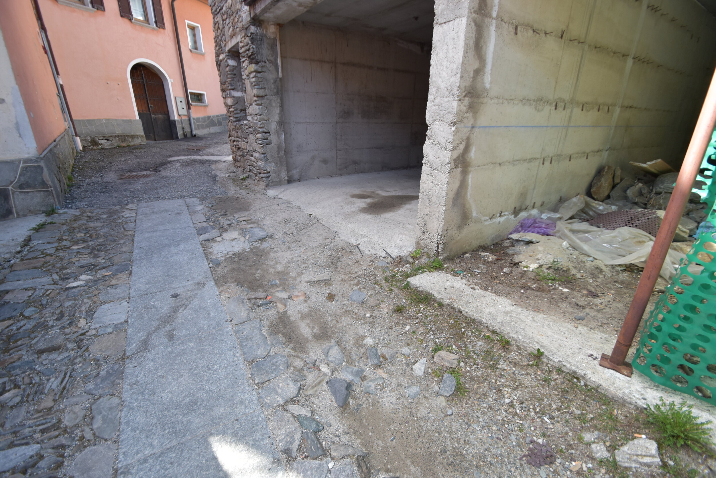 C032 - CASA A TRAREGO (VB) LAGO MAGGIORE — CATTANEO srls