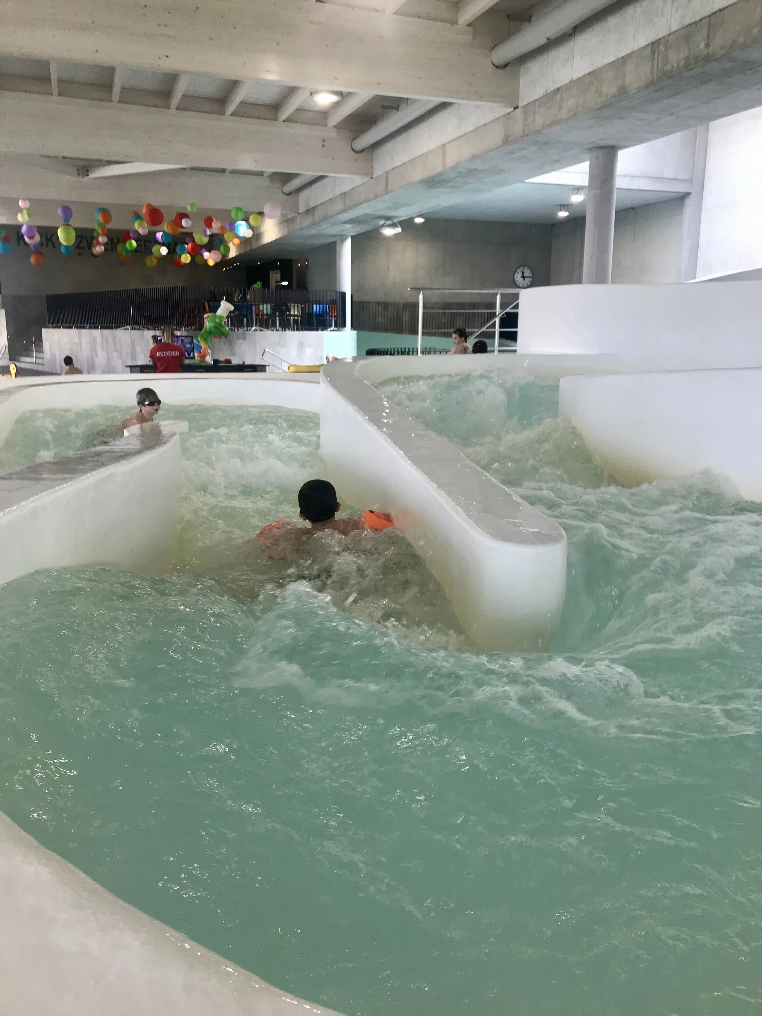 Zwemmen in Lago Kortrijk Weide — Getoutoftown