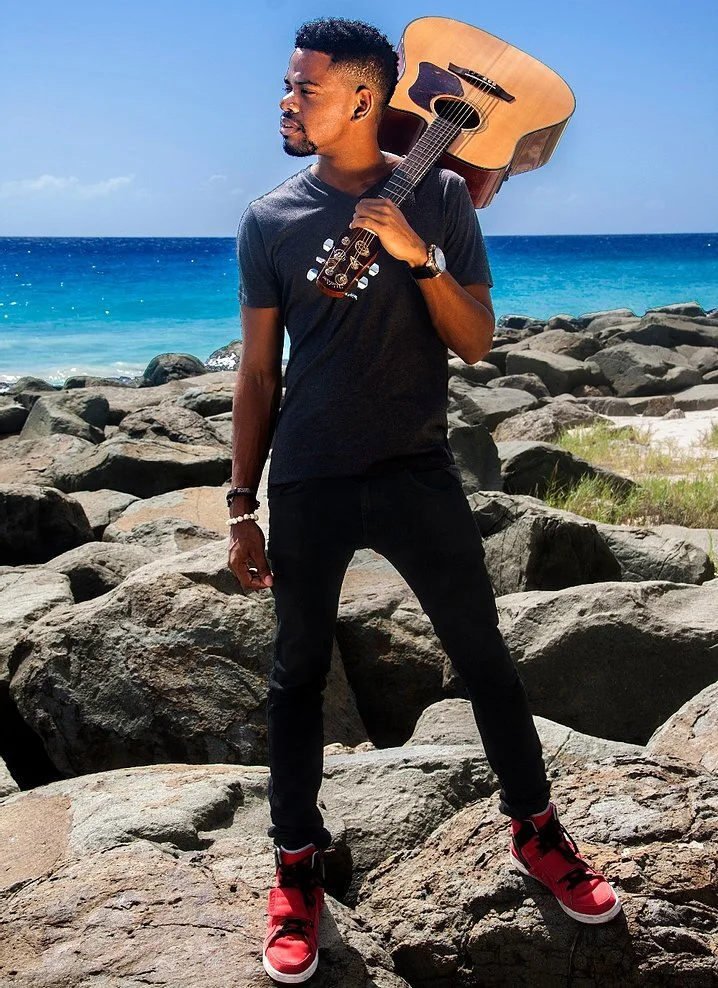 Alexander Mills: Soulful Singer for Brisbane & Gold Coast — McGee