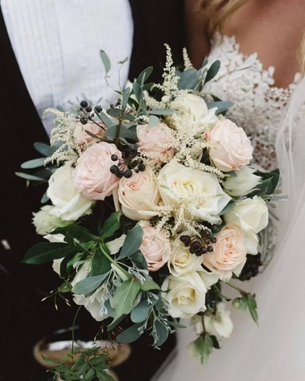 12 Beautiful Soft Colored Wedding Bouquets — the bohemian wedding