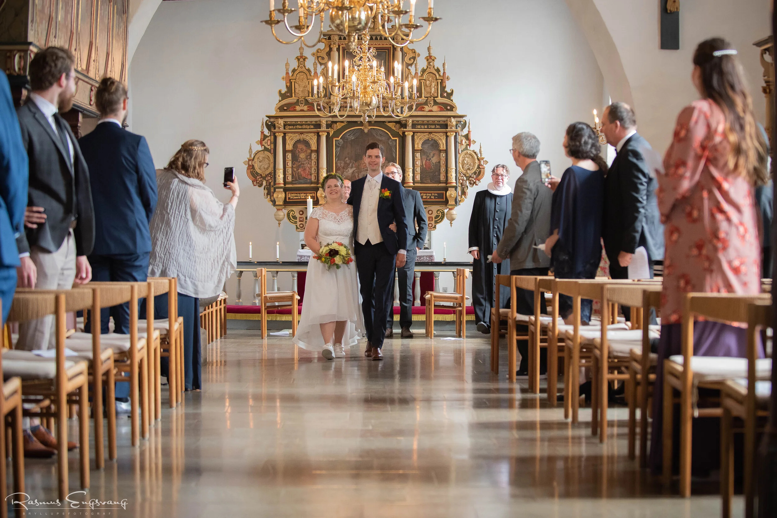 Karina & Jonas - Gram Slot - Gram Kirke - Skærbækcentret - Bryllupsfotograf Sønderjylland ...
