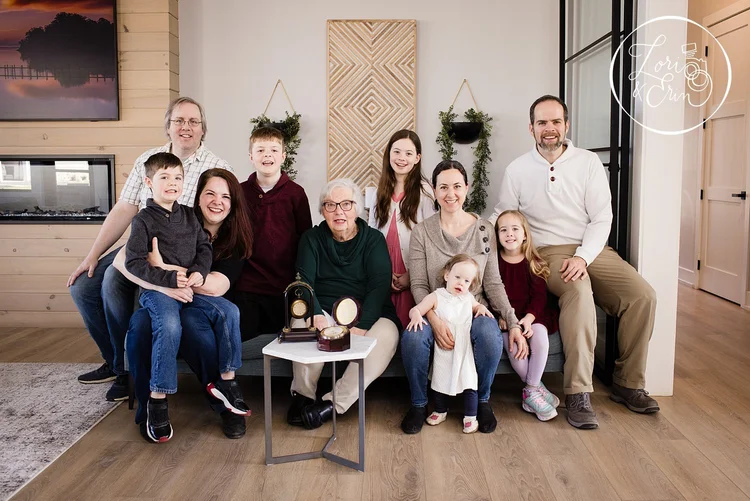 Why a Family Picture Gift Certificate is the Perfect Christmas Gift ...