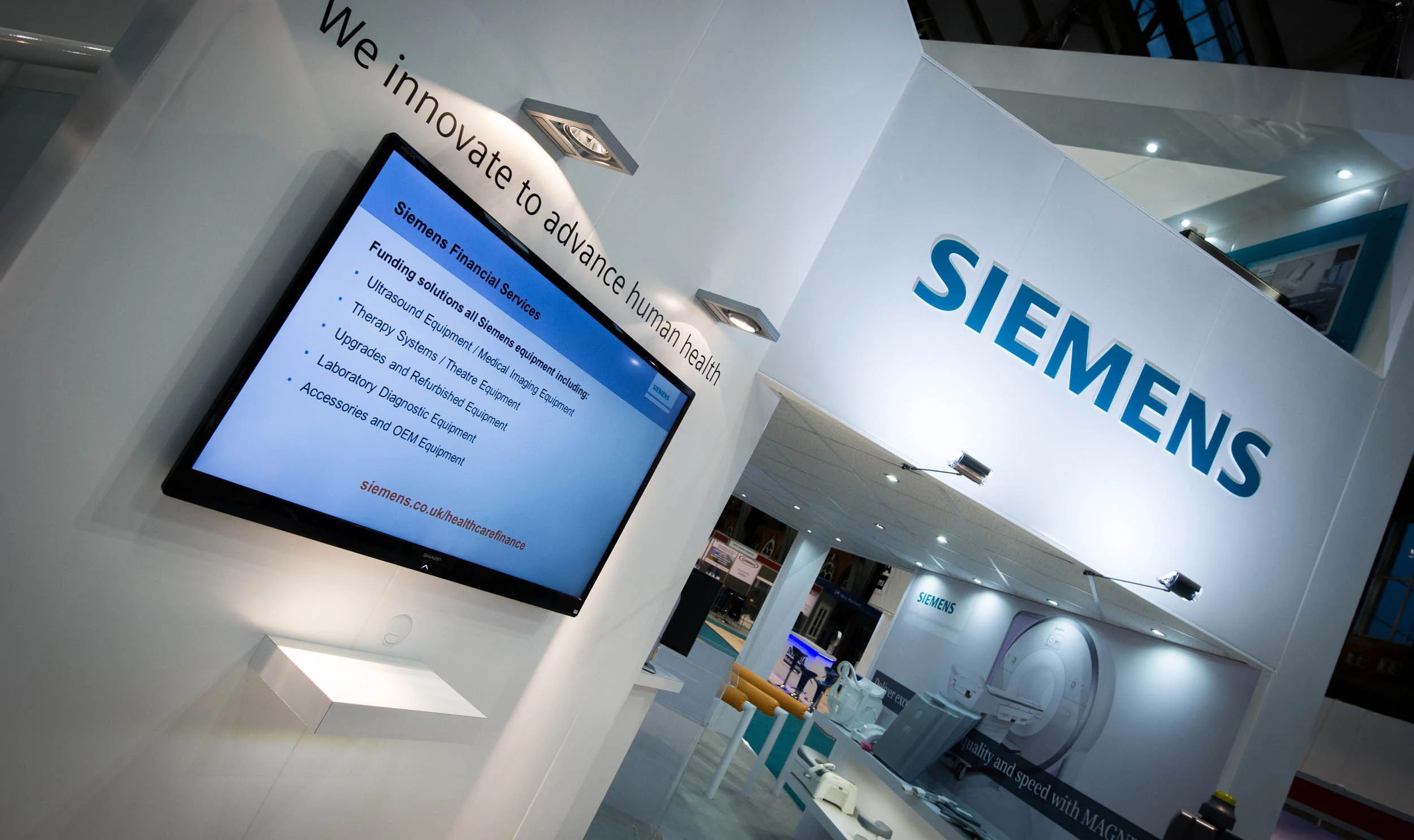 SIEMENS HEALTH - DESIGN & 3D VISUALS — Dave Bowcutt Ltd