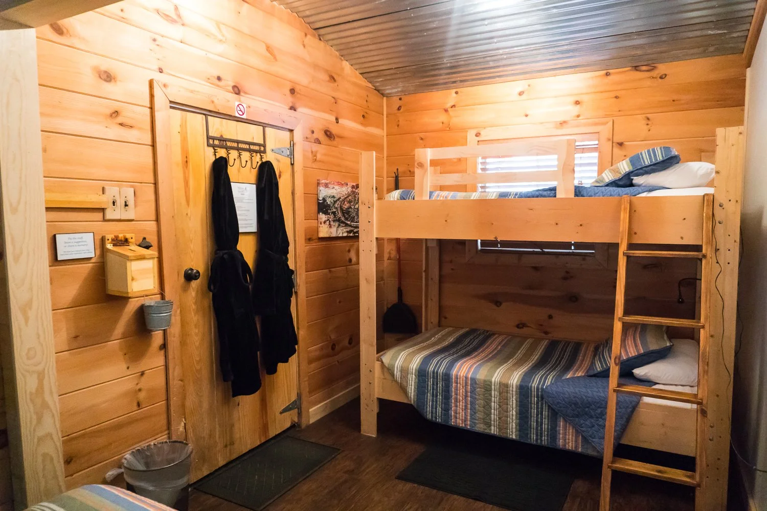 Hemlock Hideaway Gallery — Mulberry Gap