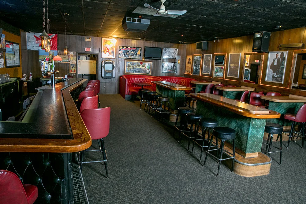 Private Parties | Landmark Lanes