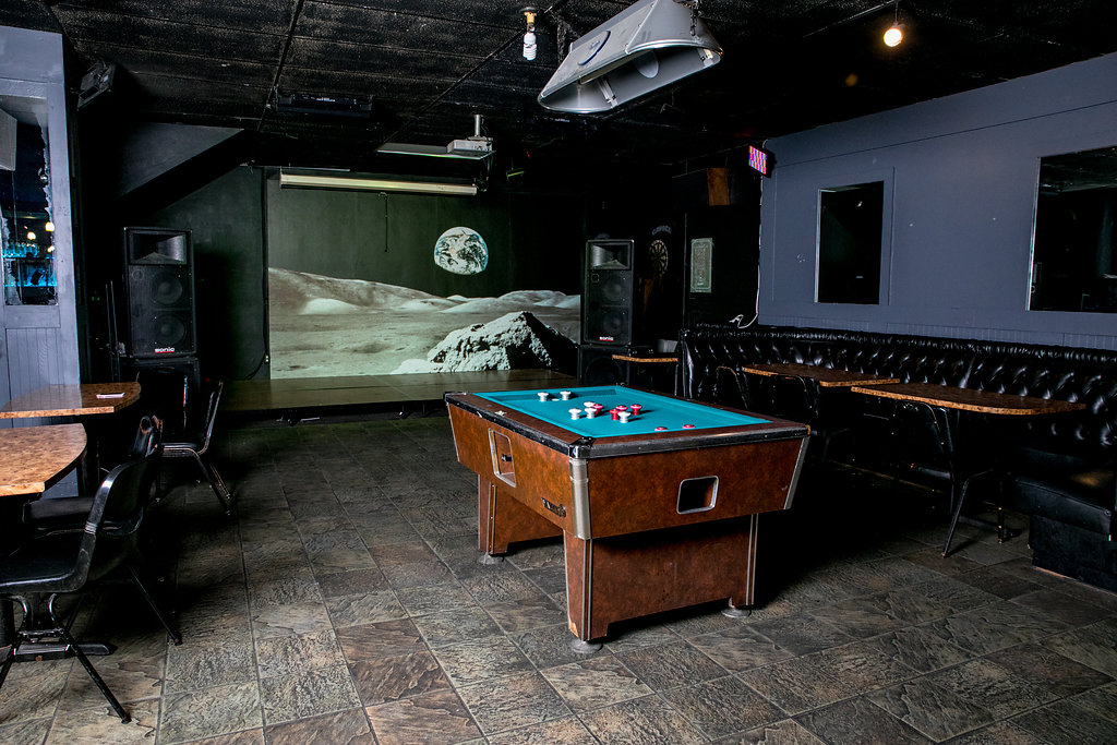 Private Parties | Landmark Lanes