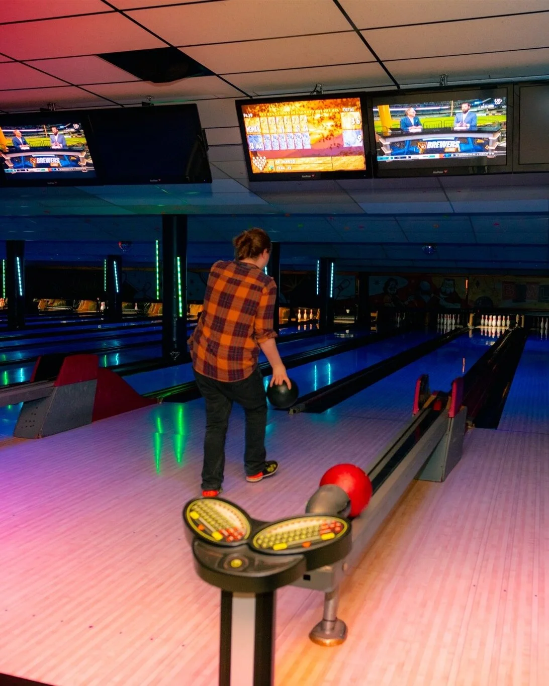 Landmark Lanes | Bowling Alley and Arcade Bar in Milwaukee, WI