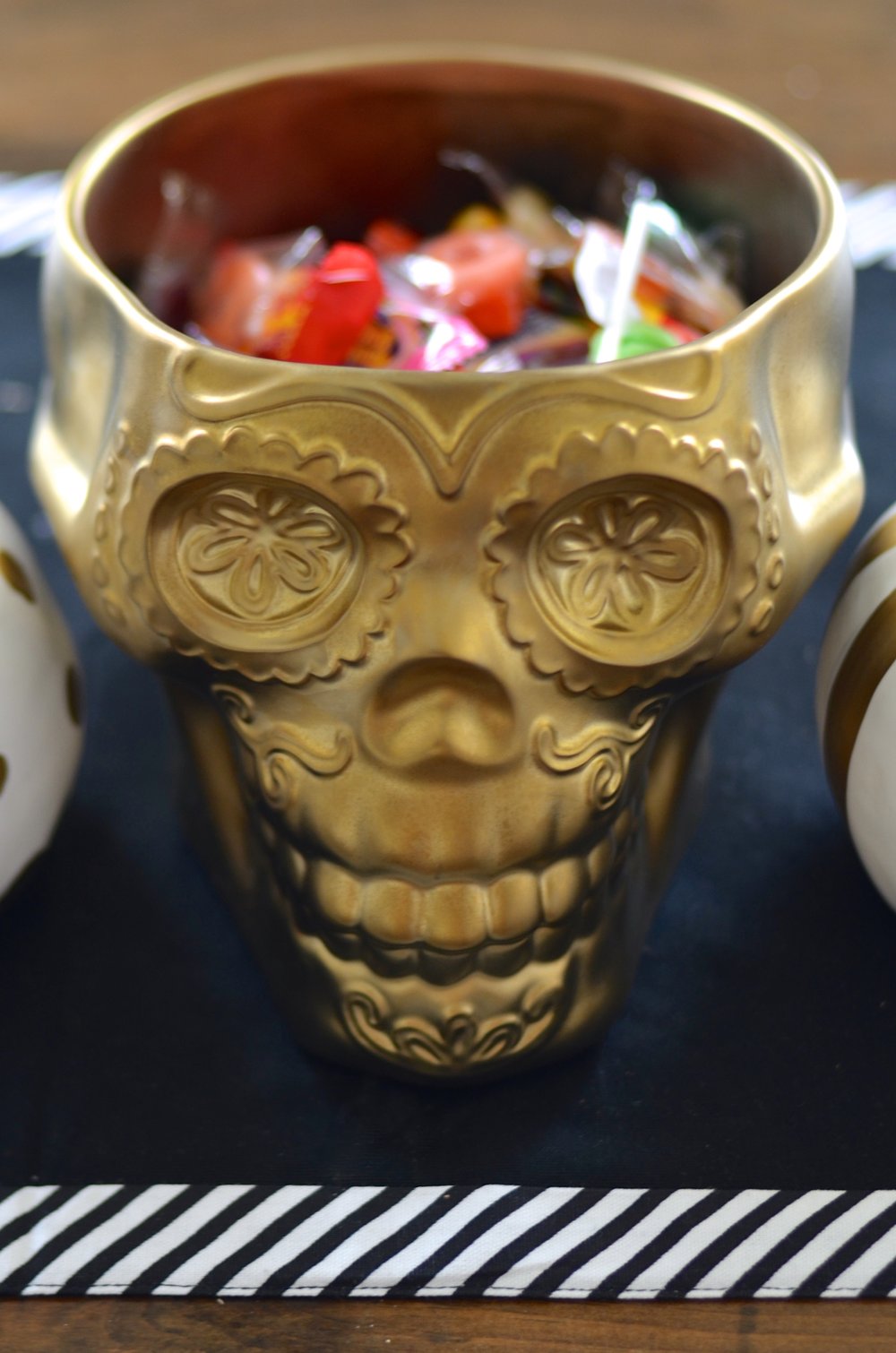 Happy Hallo(week) // Halloween Home Tour and Pumpkins Galore! — Breanna ...