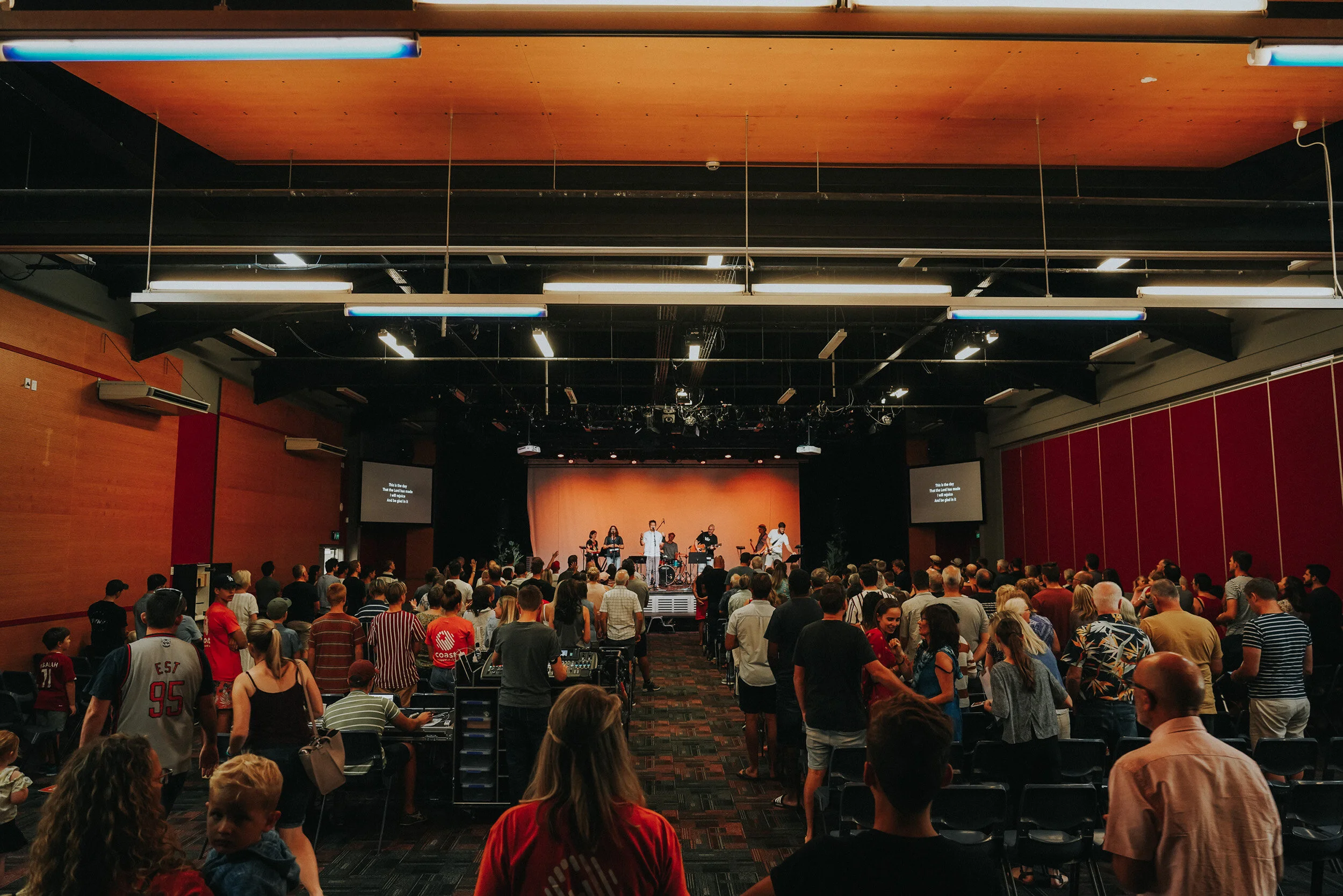 Coast Vineyard Church
