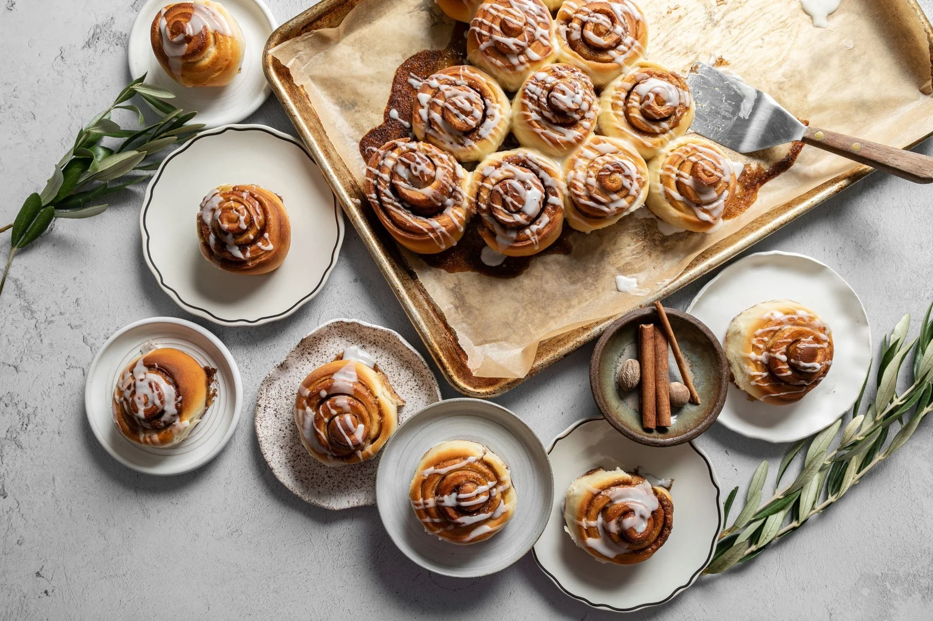 Cinnamon Roll Christmas Tree — knead. bake. cook.