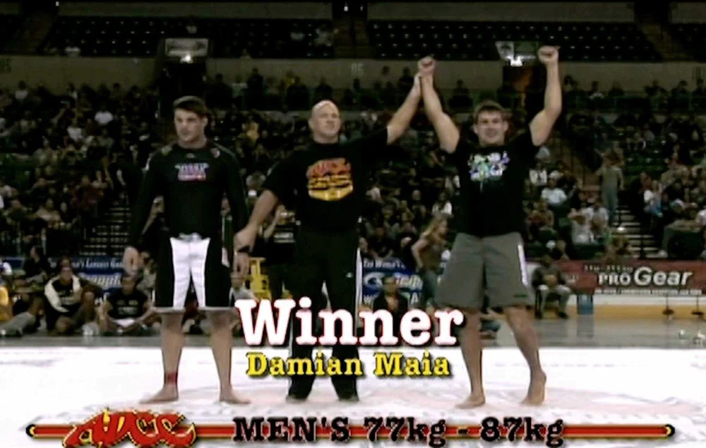 ABOUT — DEMIAN MAIA