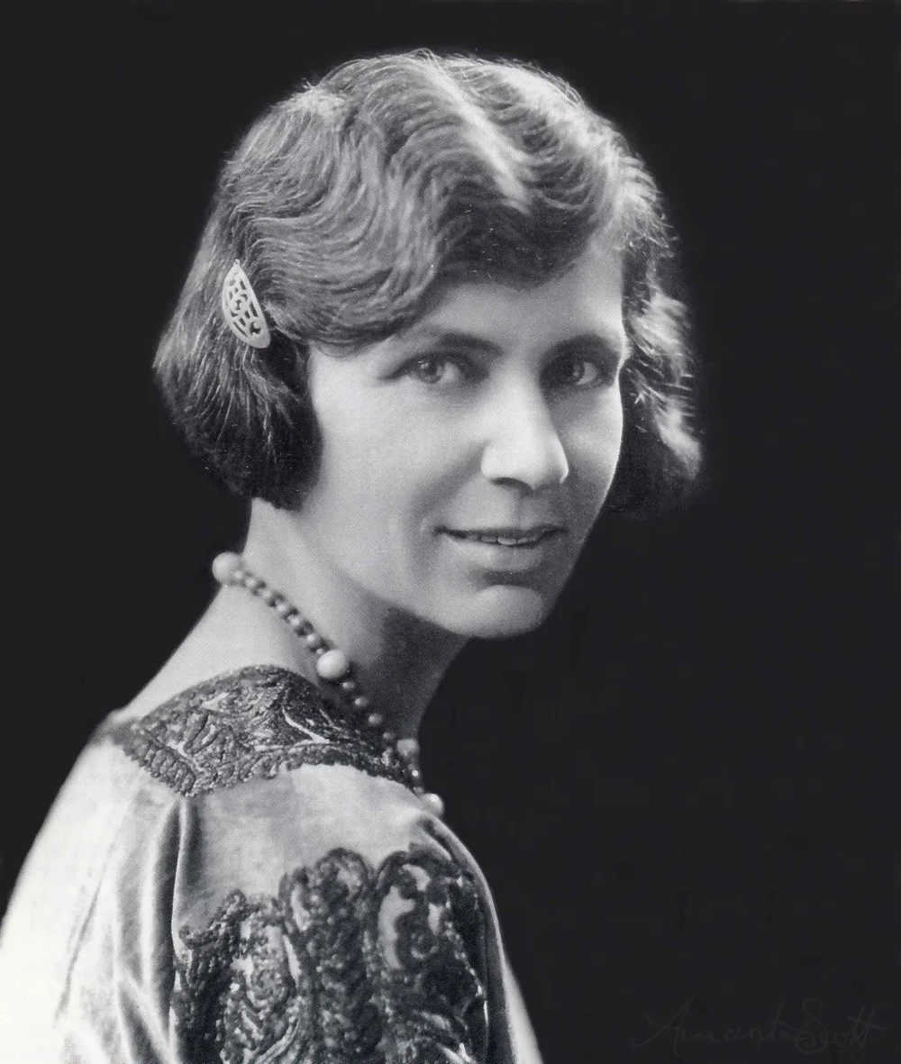 Notable Ancestors: Allatini, de Camondo, Dassault, Rapoport von Porada ...