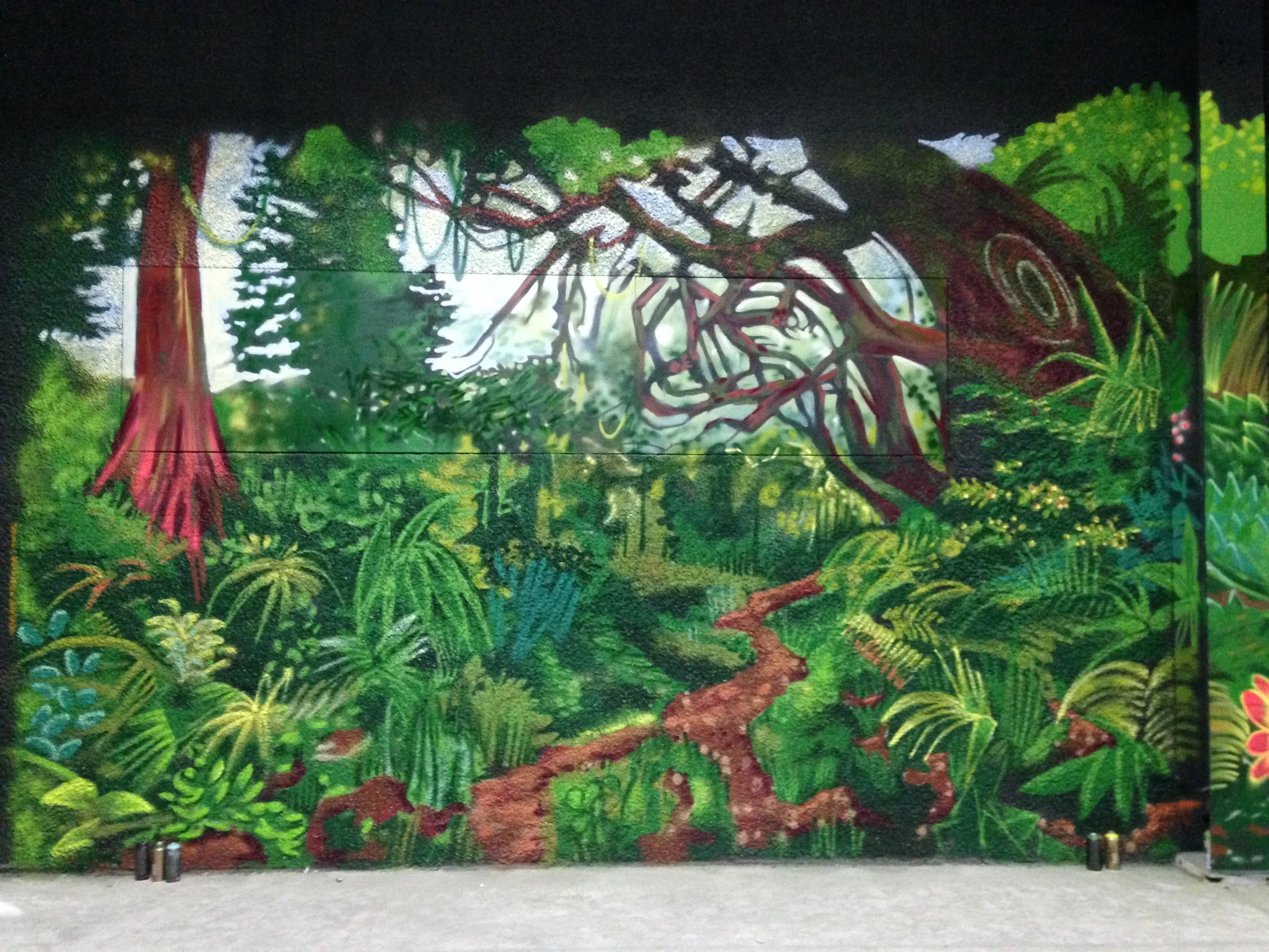 Maddy Butcher, British street artist, illustrator & painter, Dubai UAE ...