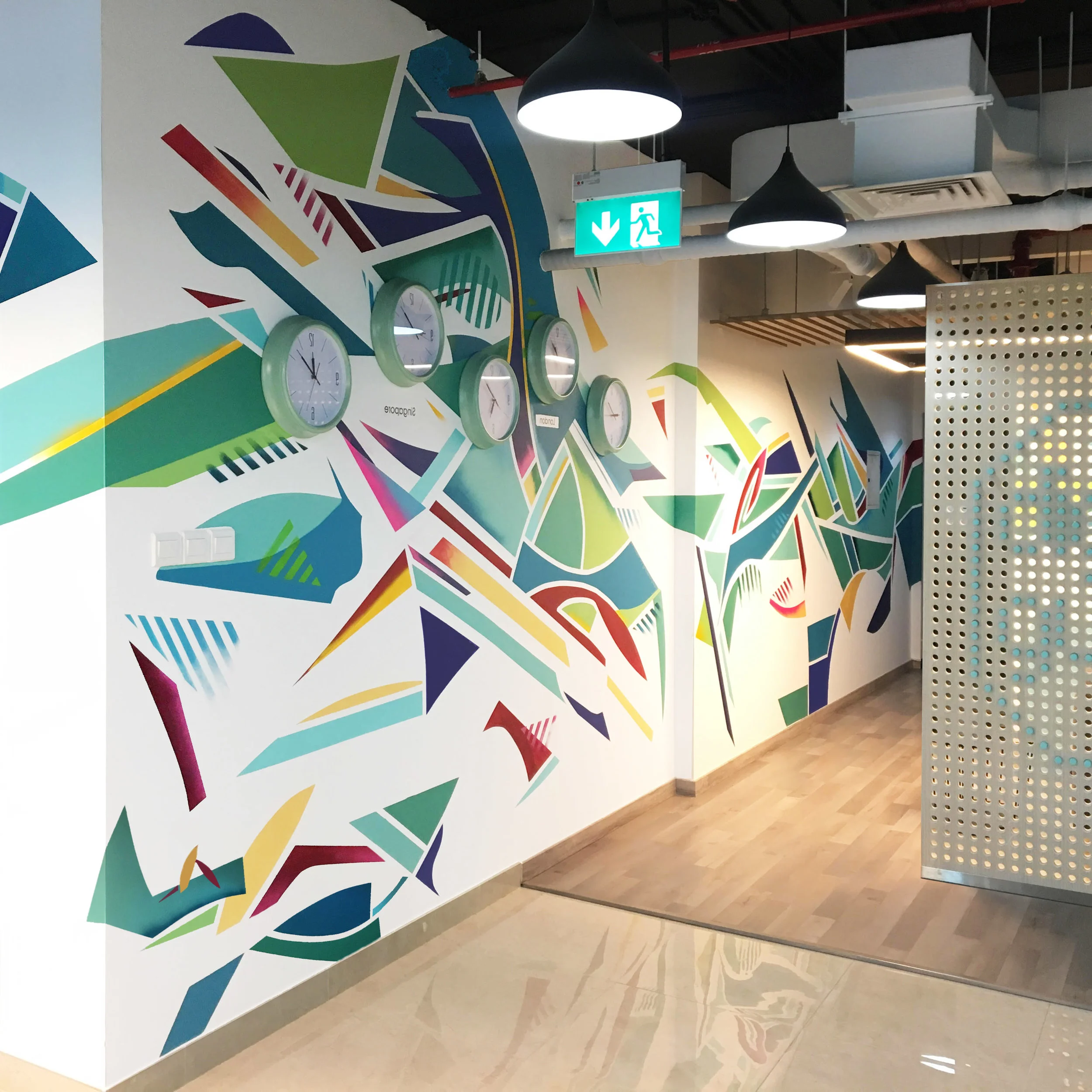 Maddy Butcher, British street artist, illustrator & painter, Dubai UAE ...