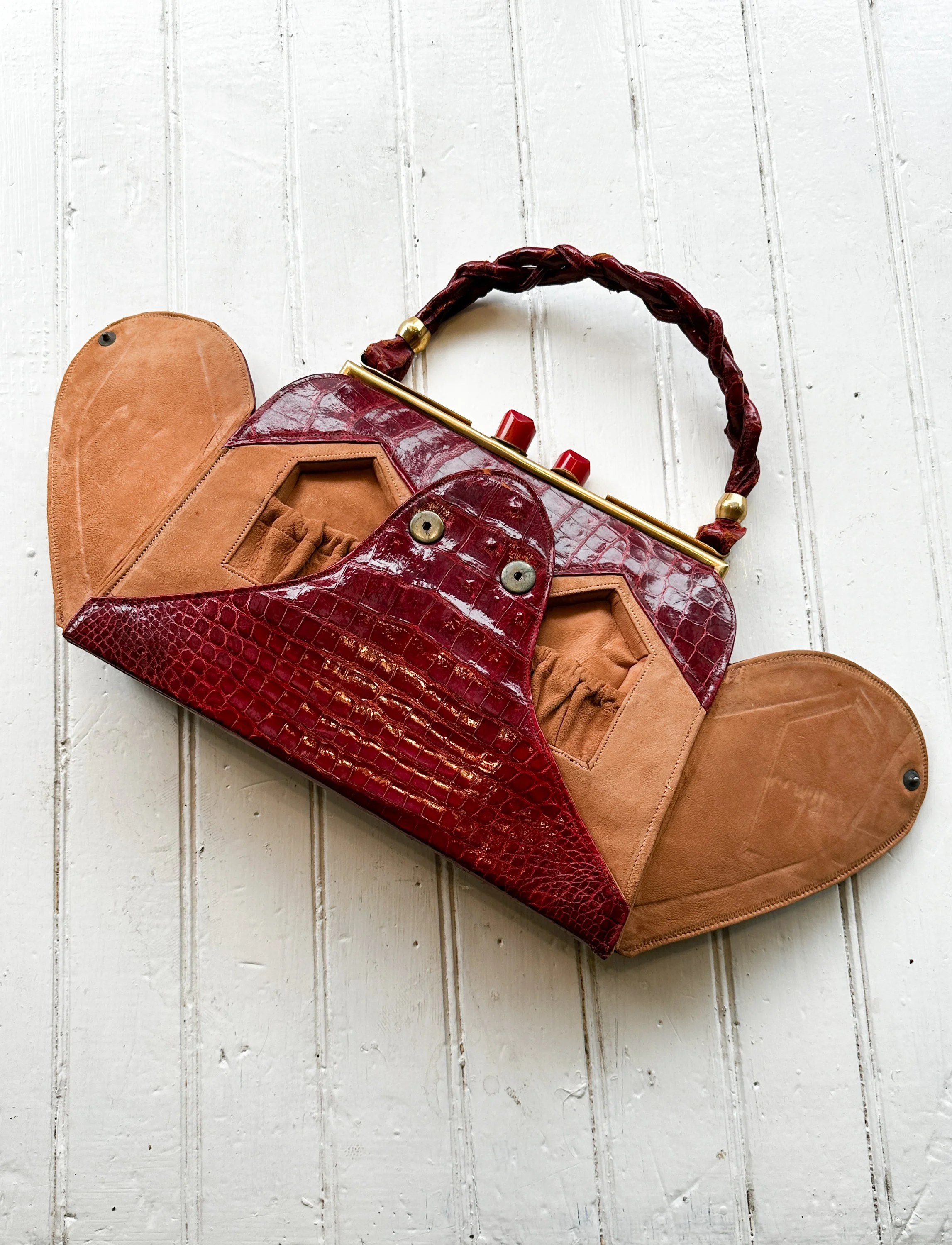 1940s Red Crocodile Handbag with Bakelite Closure — Wayward Collection