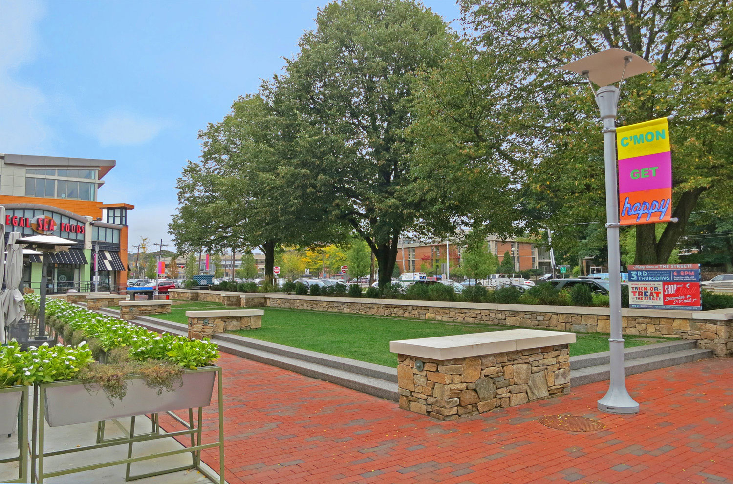 Chestnut Hill Shopping — Halvorson | Tighe & Bond Studio