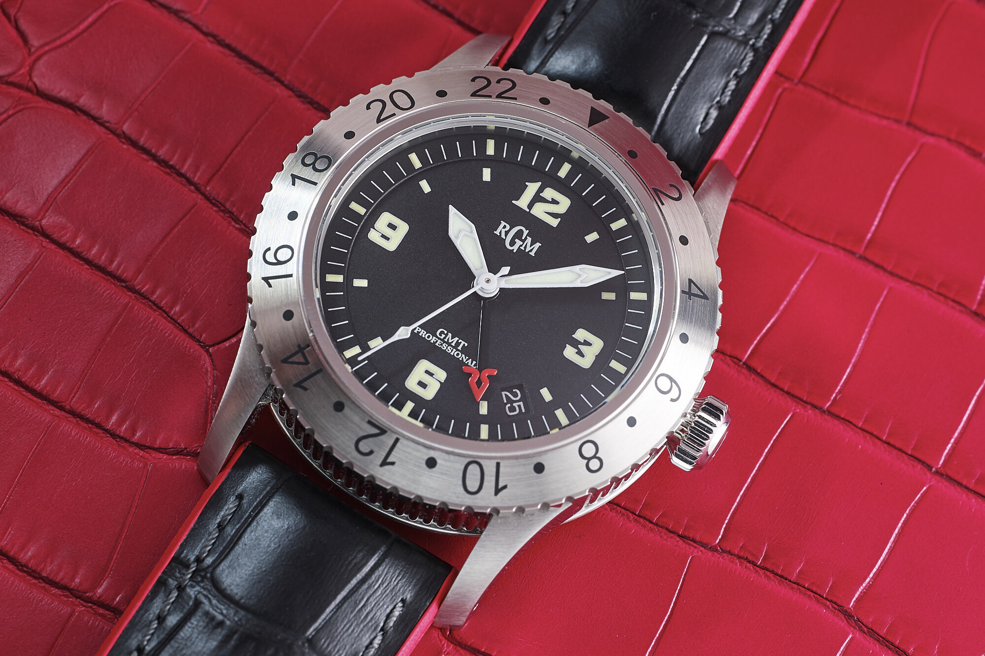 Model 500 — RGM Watch Co.