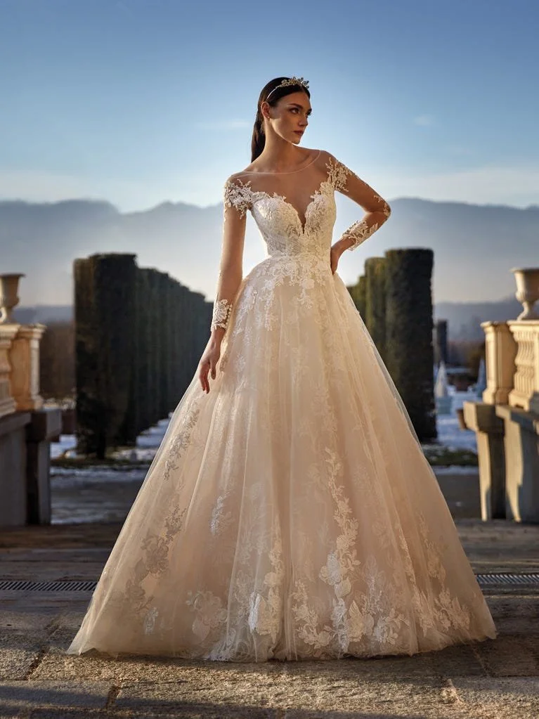 London wedding dresses — Bridal Rogue Gallery