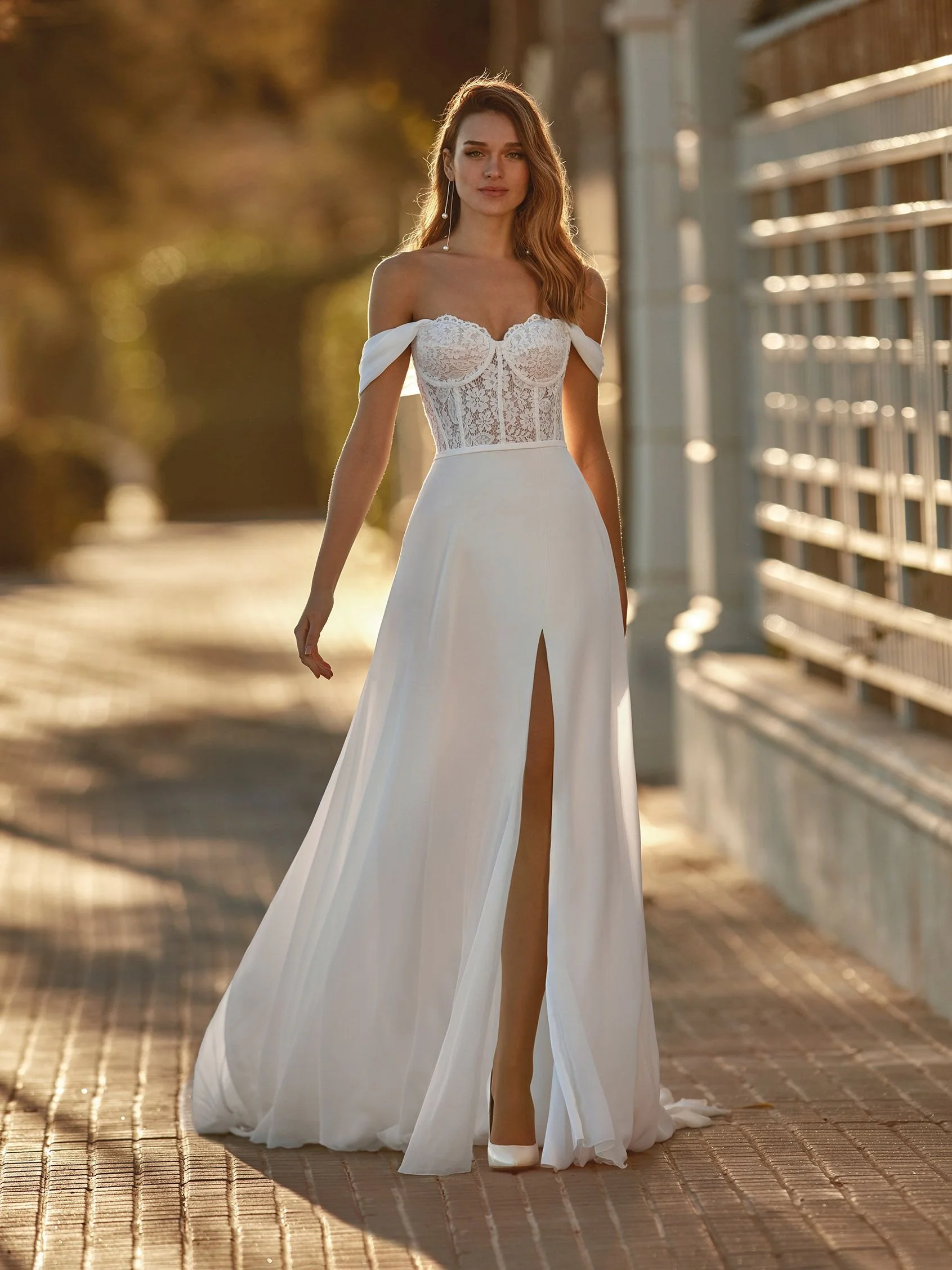London wedding dresses — Bridal Rogue Gallery