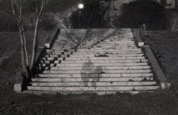 Photographing Phantoms: How to Capture Ghosts and Spirits in Night ...