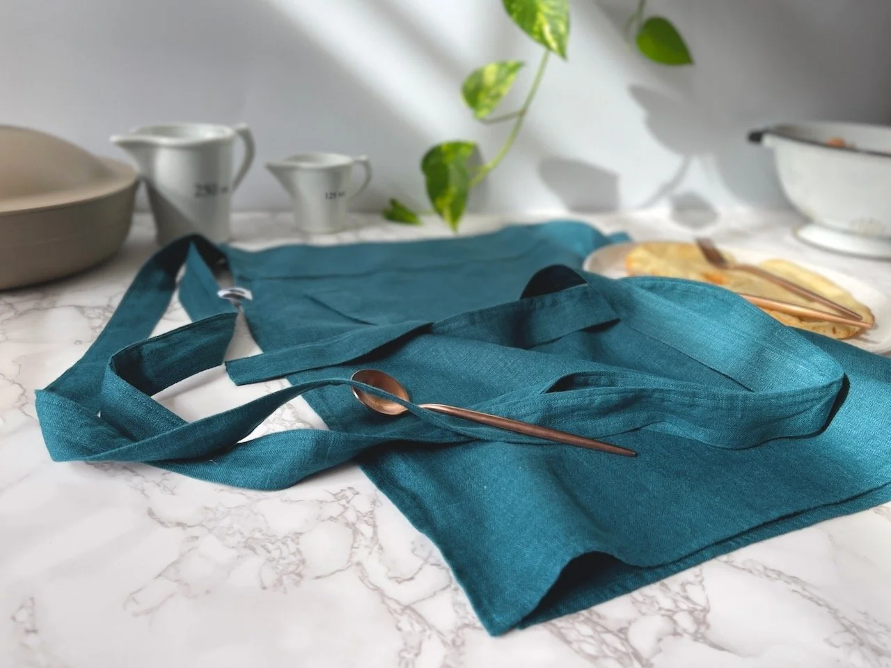 Linen Cafe Apron • Rose — Amphitrite Studio