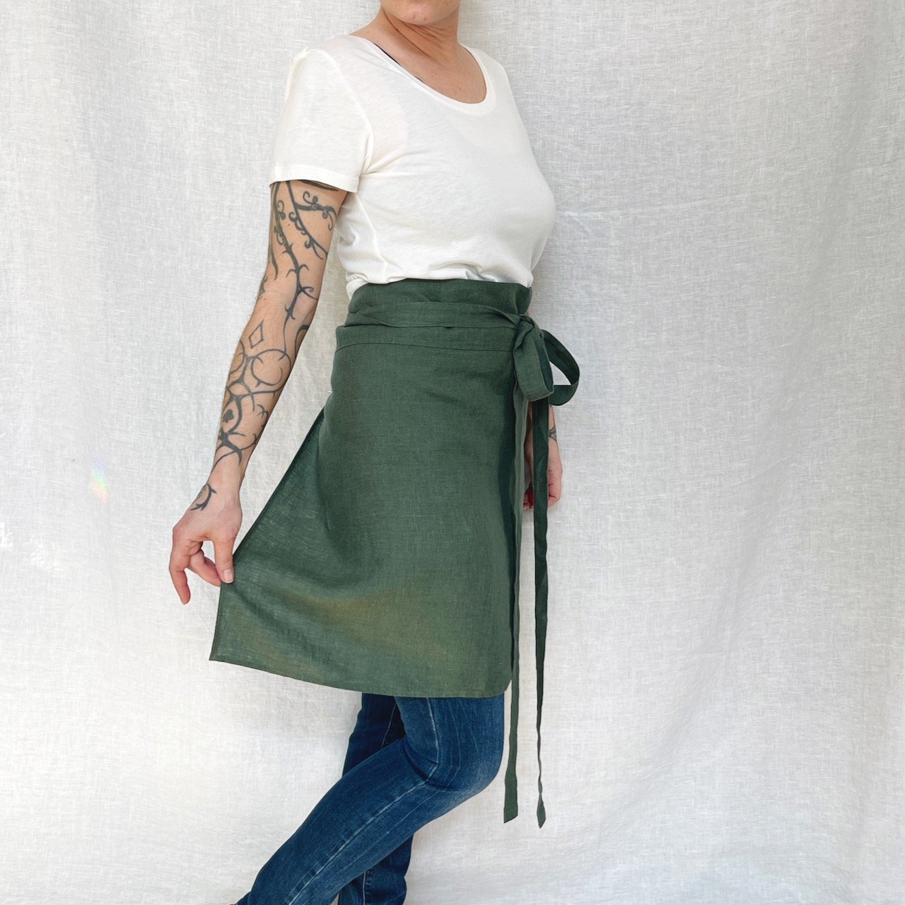 Linen Cafe Apron • Rose — Amphitrite Studio