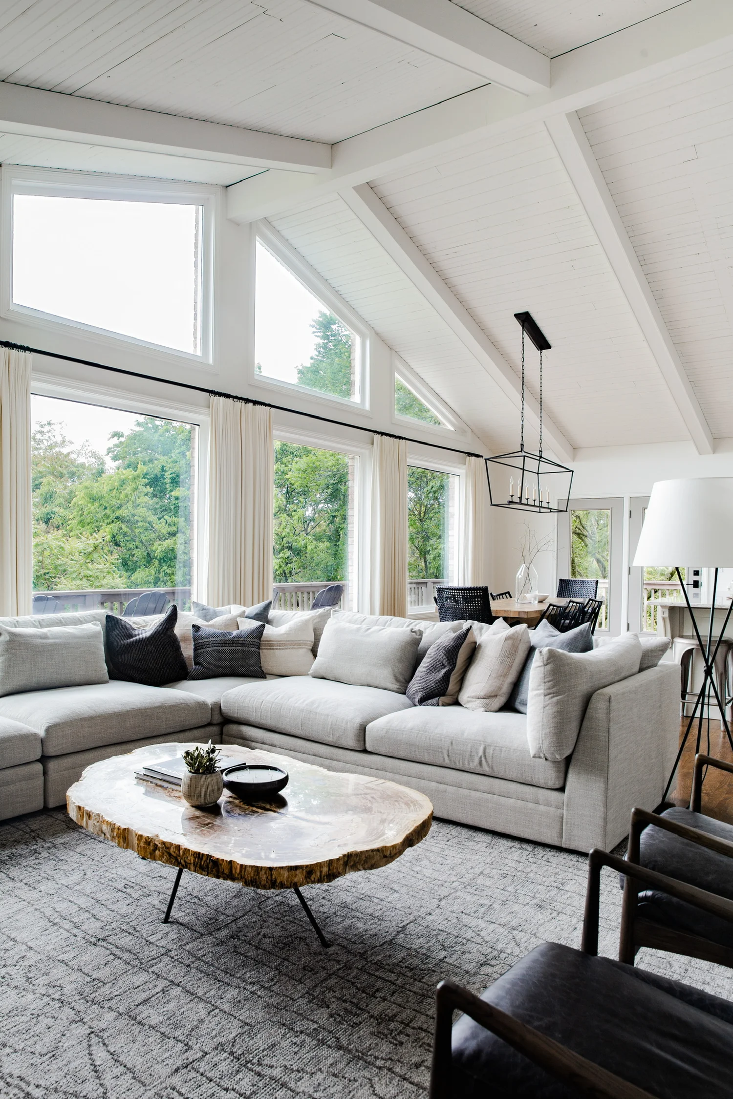 PROJECTS — MORGAN THOMPSON INTERIORS