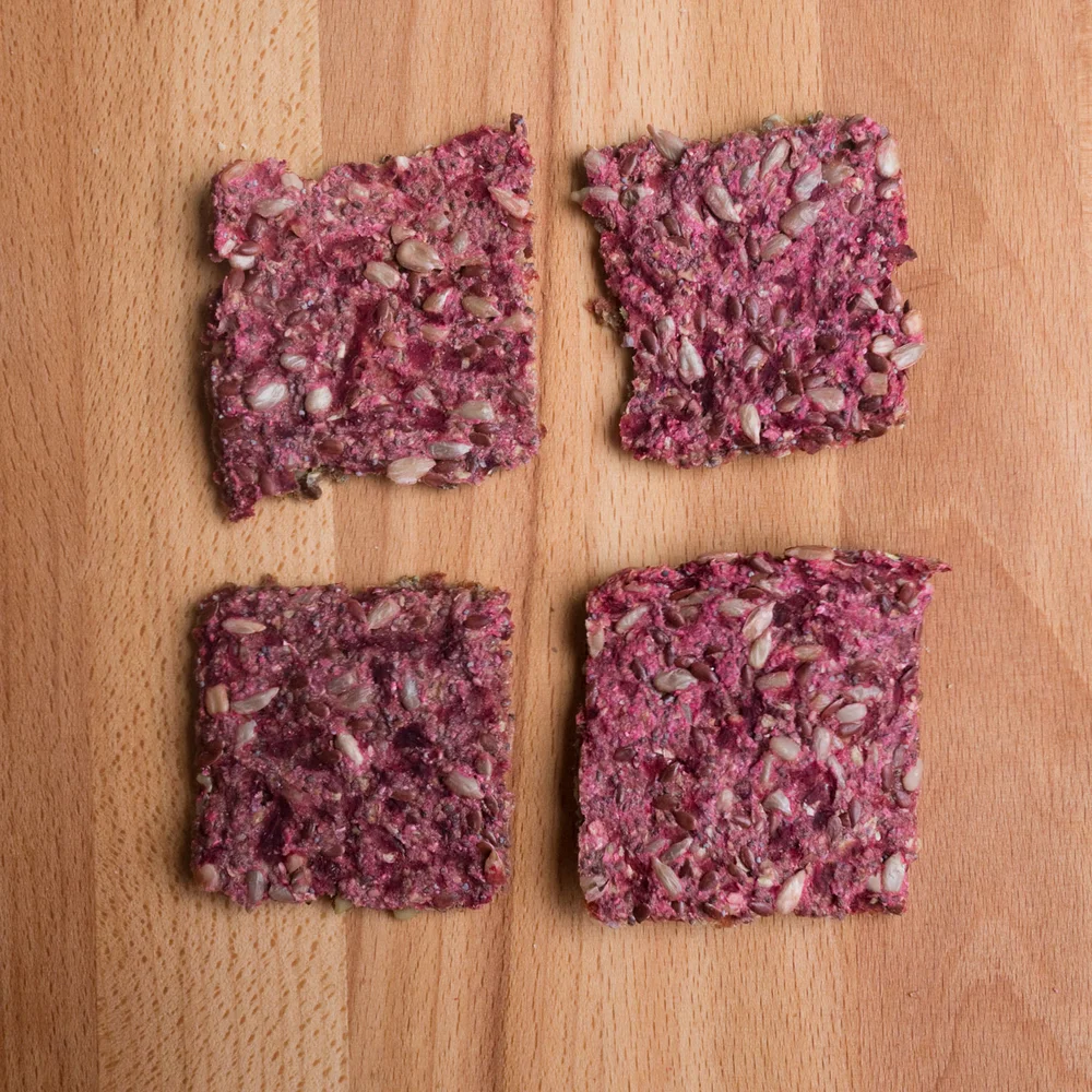 Beetroot Crackers — Foto Feed Me
