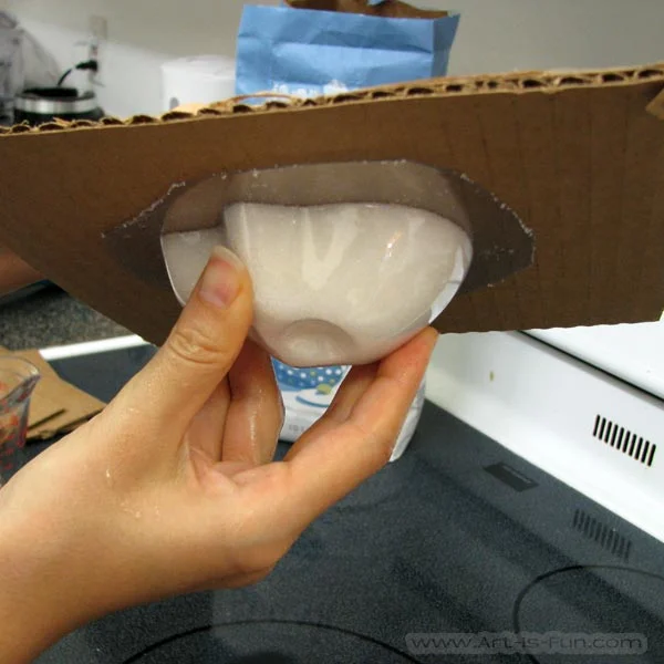 How to Make Sugar Skulls: Step-by-Step Demo with Photos, Using Sugar ...