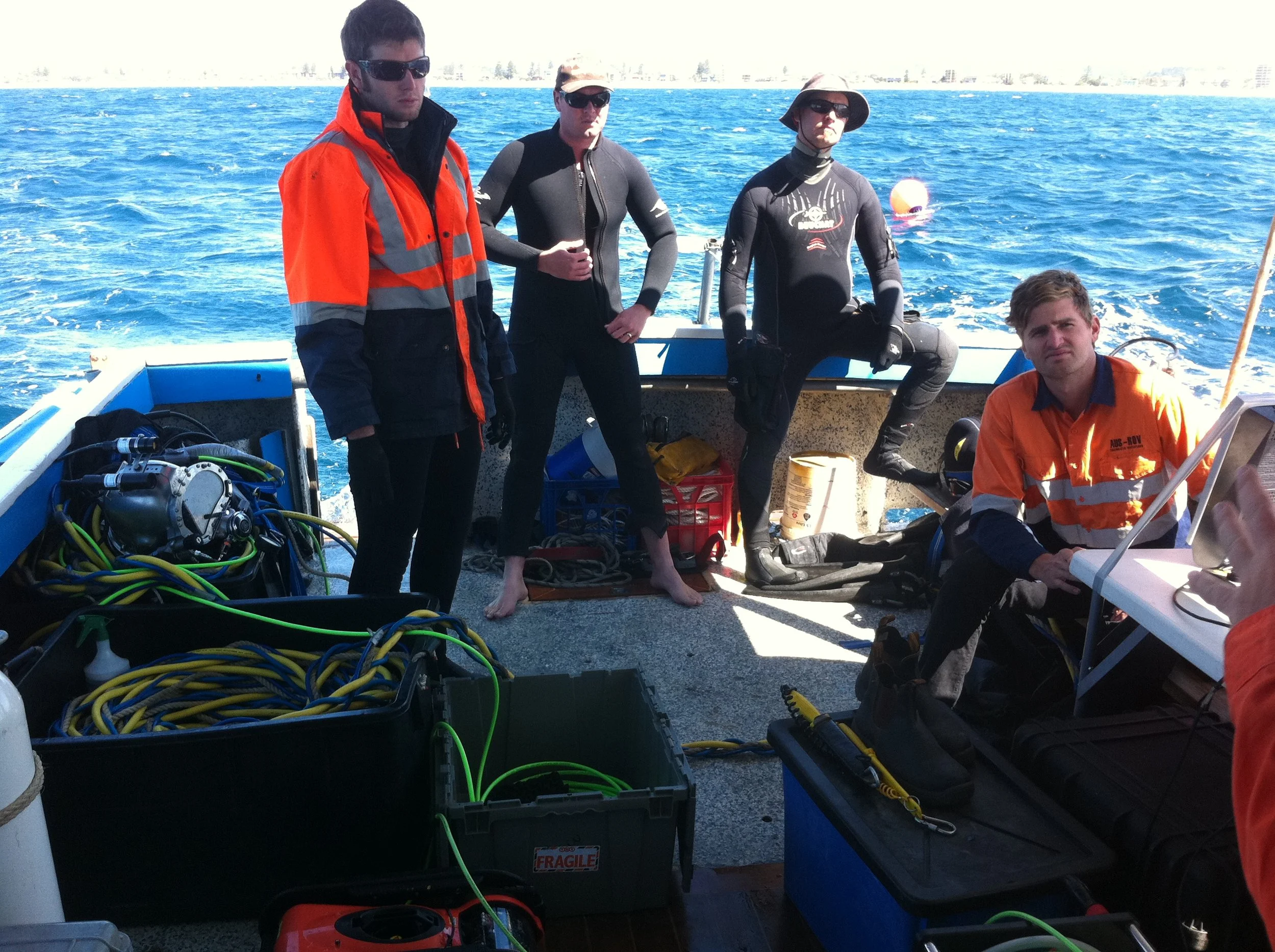 SEPTEMBER 2012 GILBERT DIVING & AUS-ROV COLLABORATION FOR GOLD COAST ...