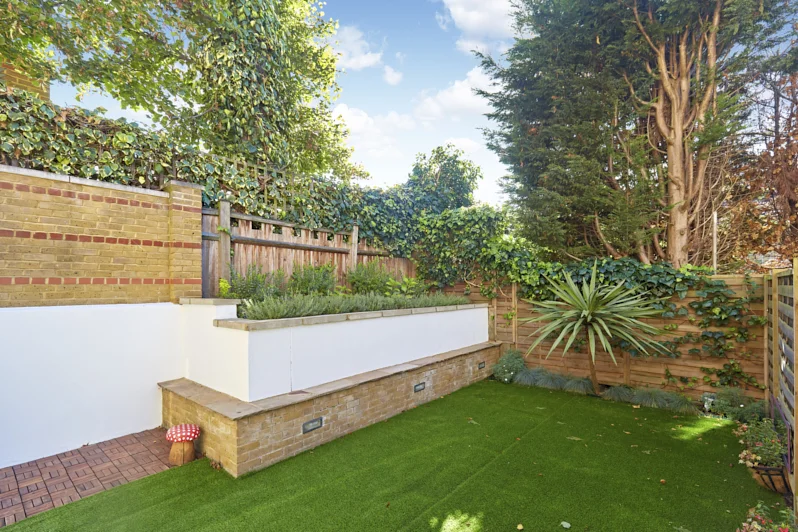 Cottenham Park Road — Coombe Residential