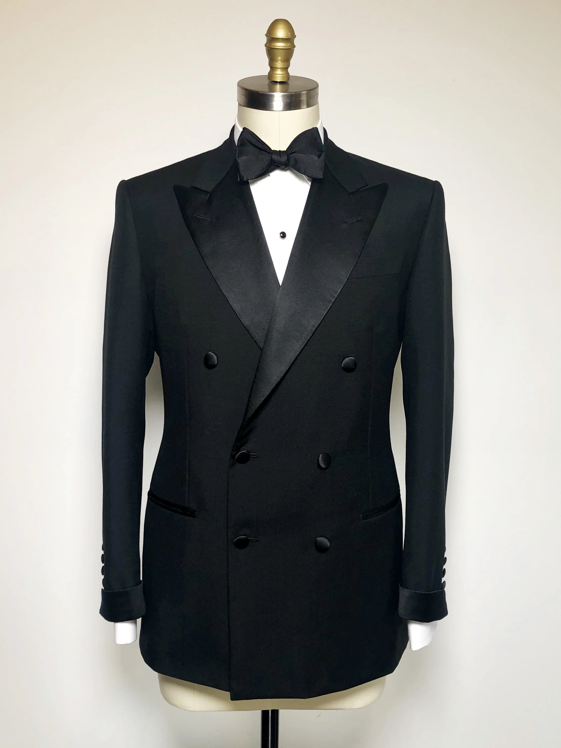 Evening Wear Gallery - Reeves - Modern English Tailor in New York
