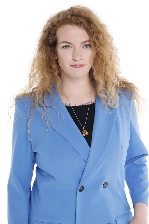 Female 19-35 — 180 Talent