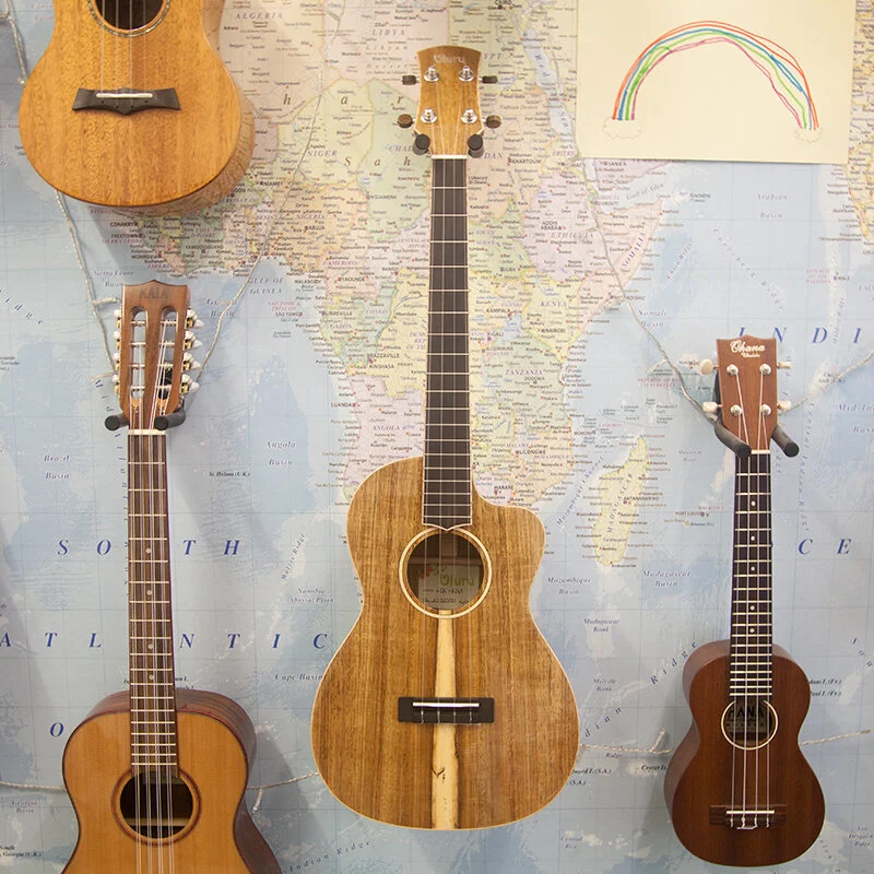 Baritone & Bass Ukes — World of Ukes
