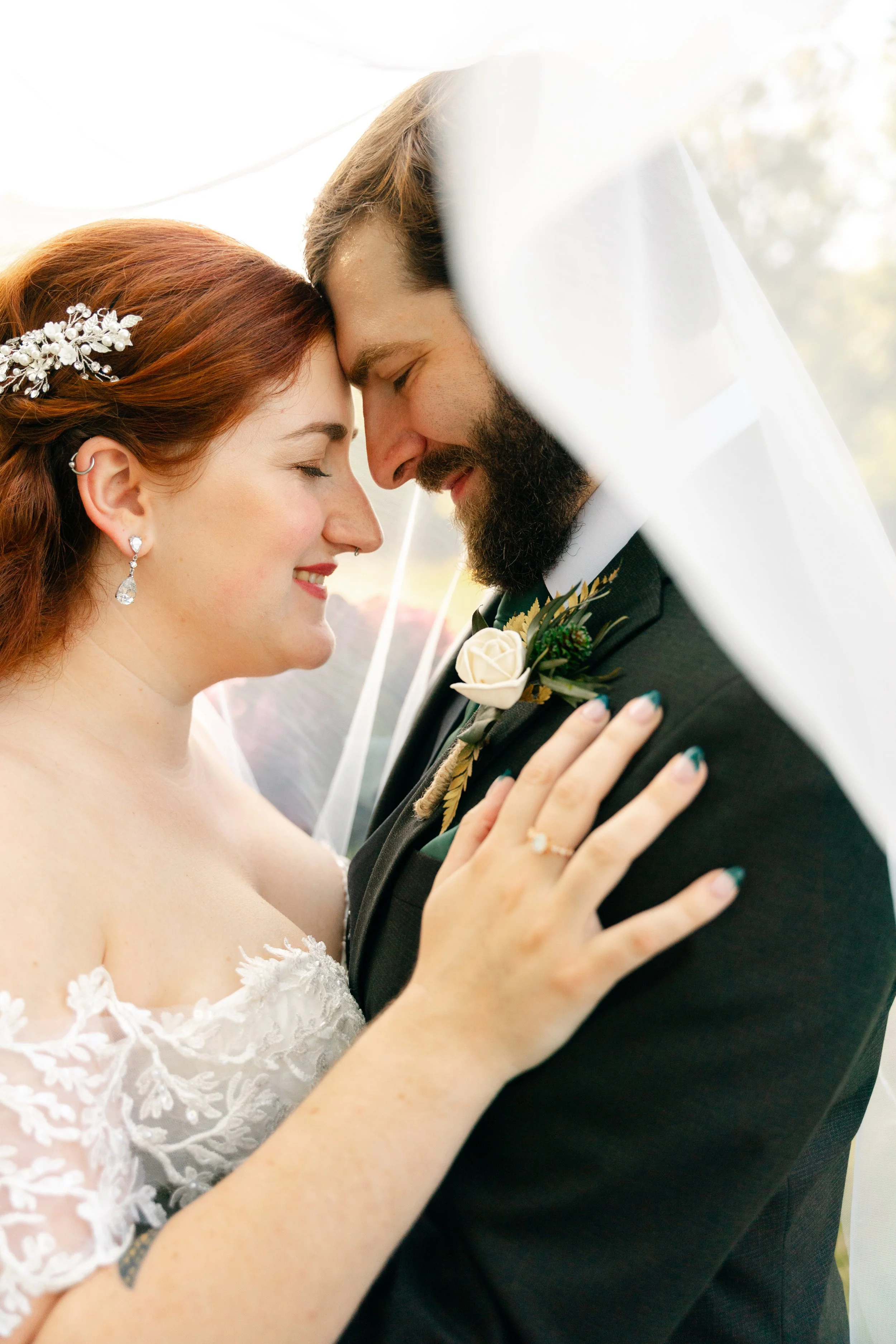 Taber Lacie Photo - Milwaukee Wedding Photographer