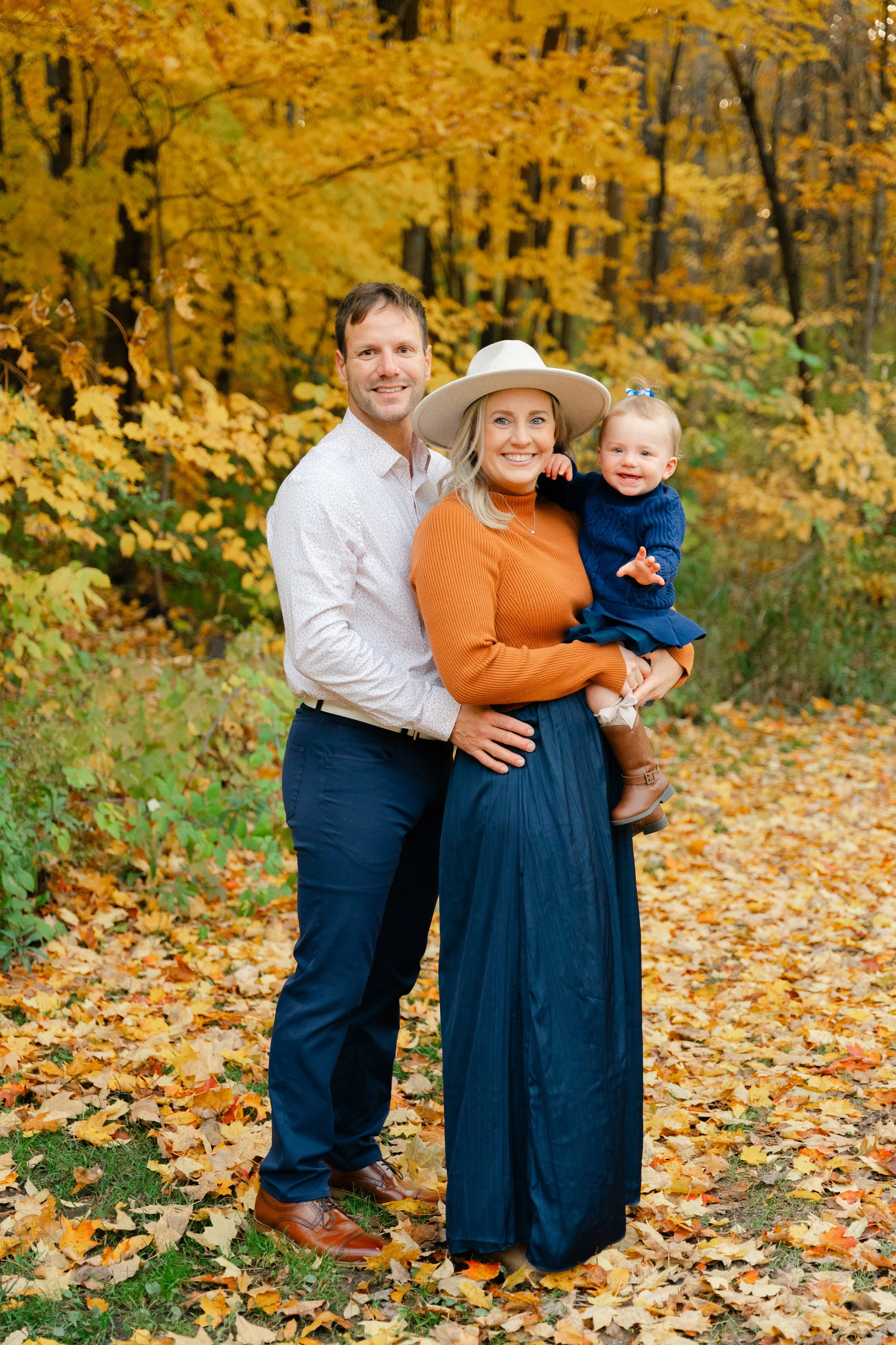 Taber Lacie Photo - Milwaukee Wedding Photographer