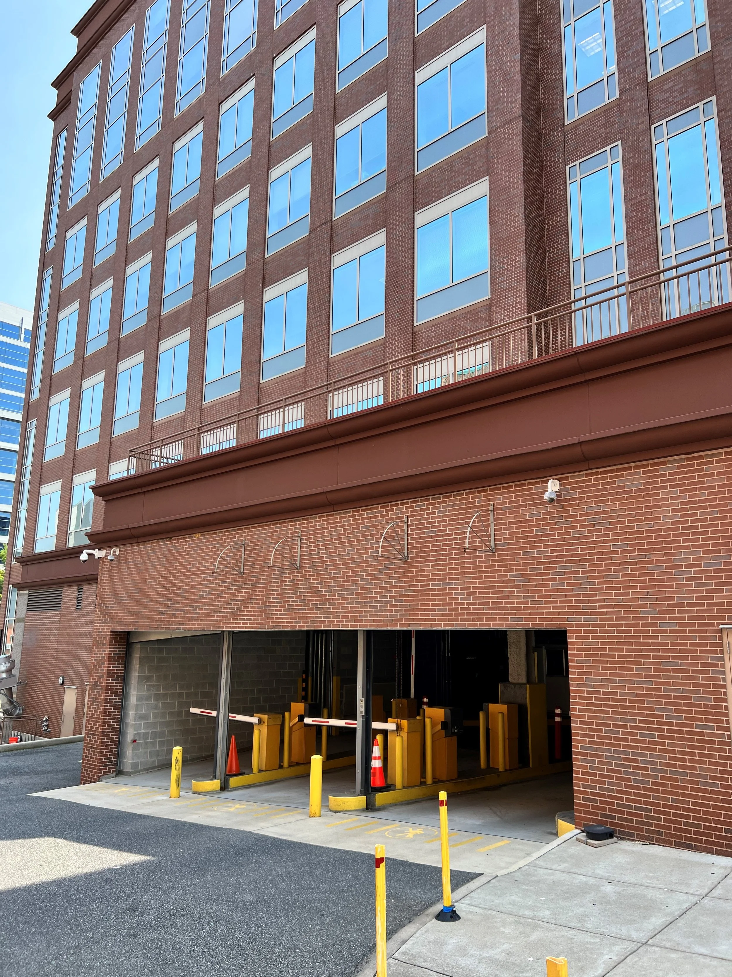 Renaissance Centre Garage | Downtown Wilmington