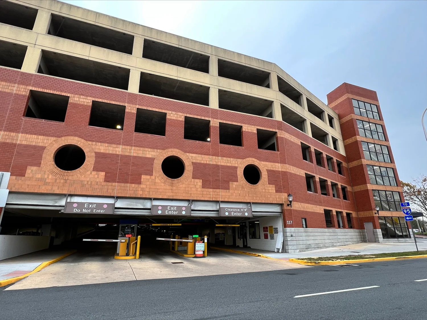 Train Station Garage | Downtown Wilmington